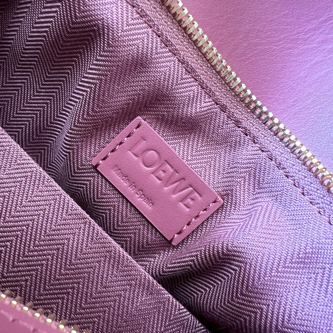 Exact replica Loewe Puzzle Bags