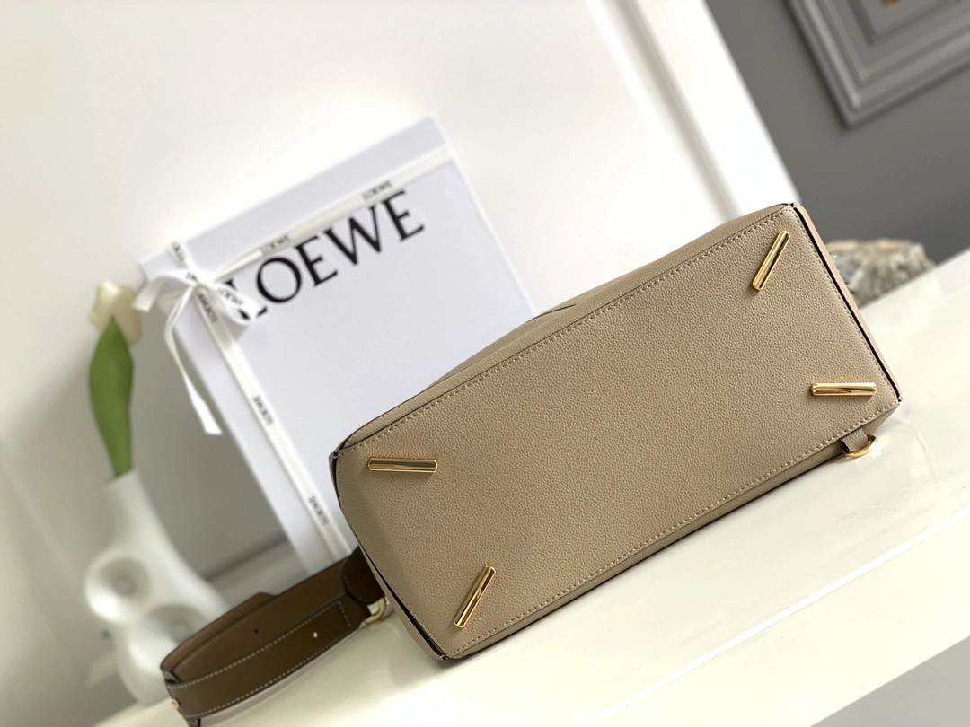 Brand-authenticated Loewe Puzzle Bags