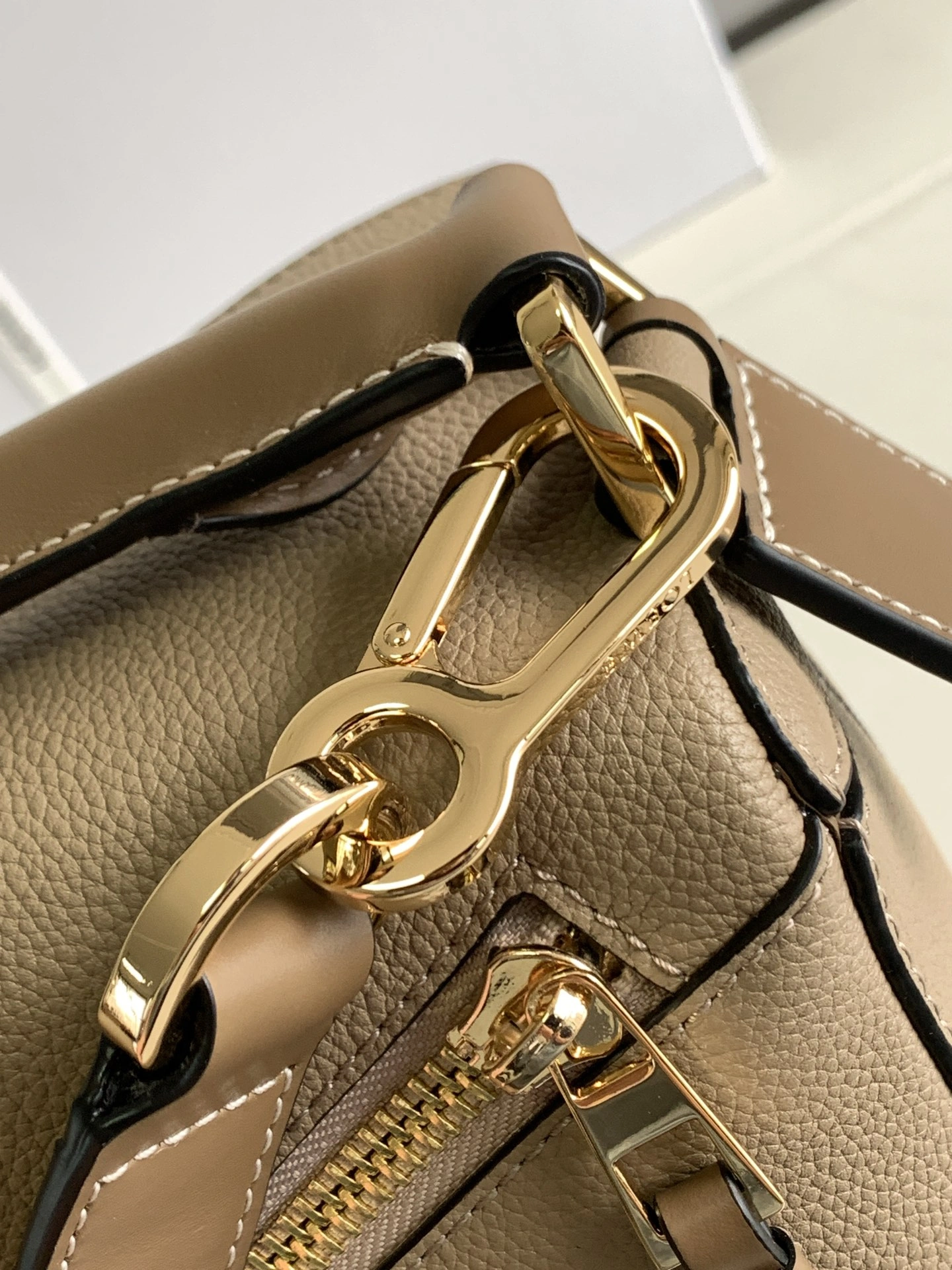 Brand-authenticated Loewe Puzzle Bags