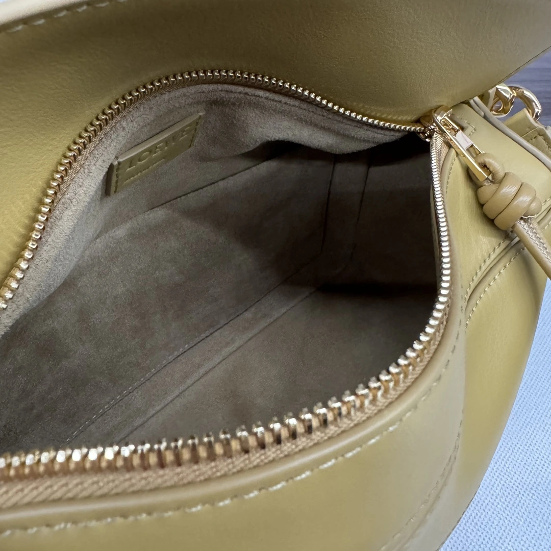 Brand-authenticated Loewe Puzzle Bags