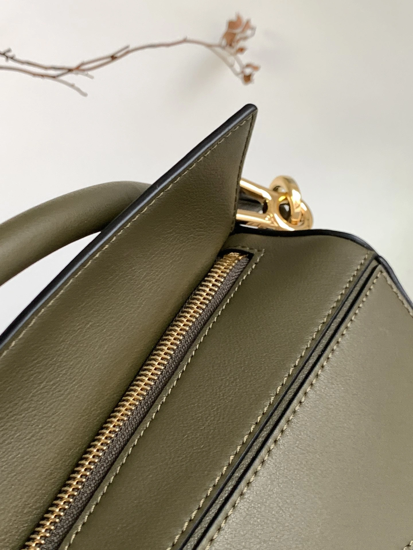 Budget-friendly Loewe Puzzle Bags
