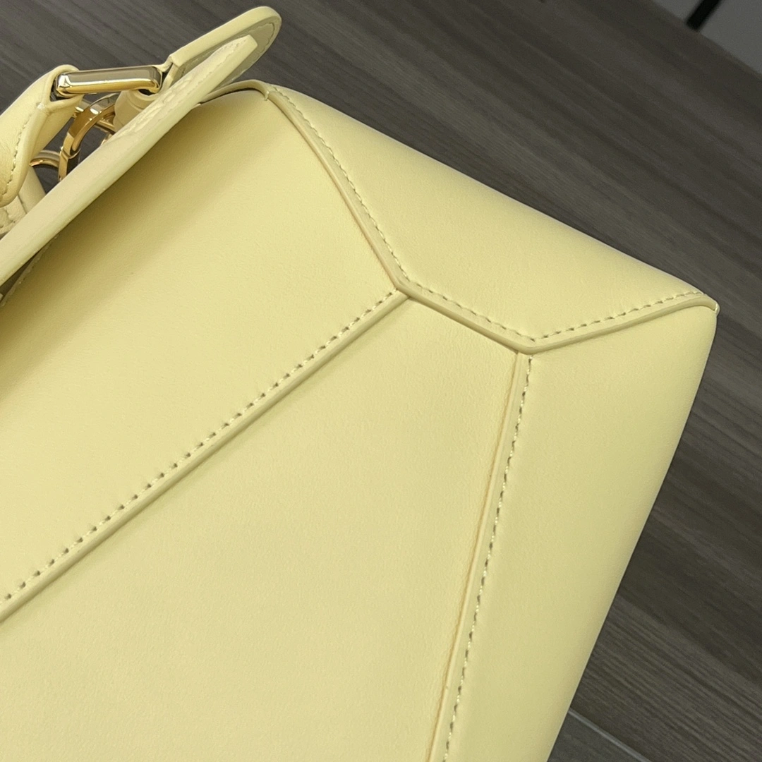 Economical Loewe Puzzle Bags