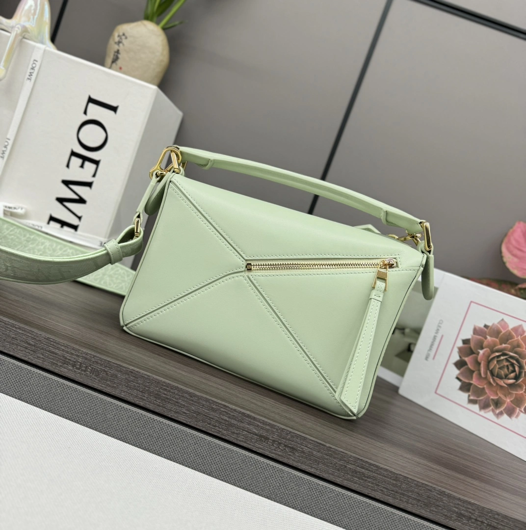 Reasonably priced Loewe Puzzle Bags