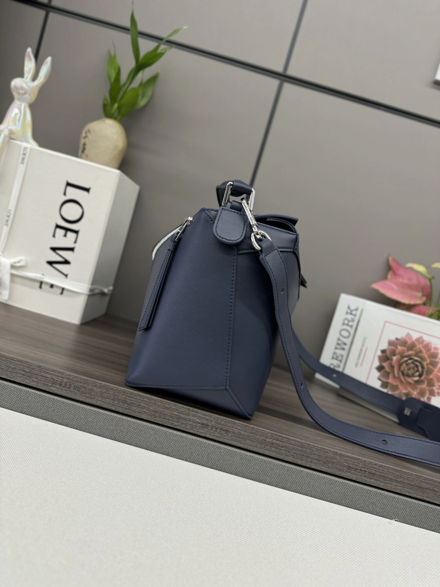 Bargain Loewe Puzzle Bags