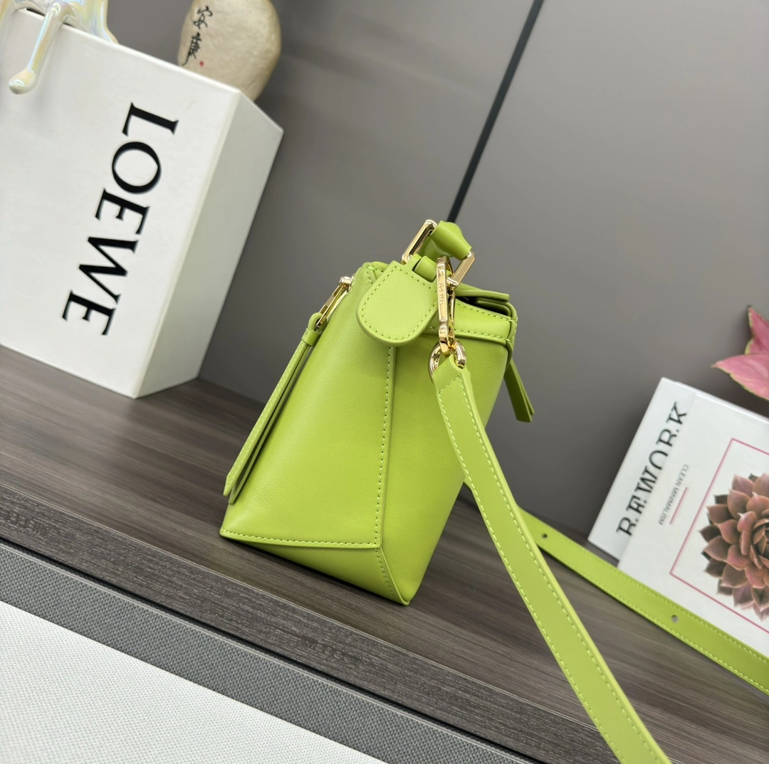Precise copy Loewe Puzzle Bags