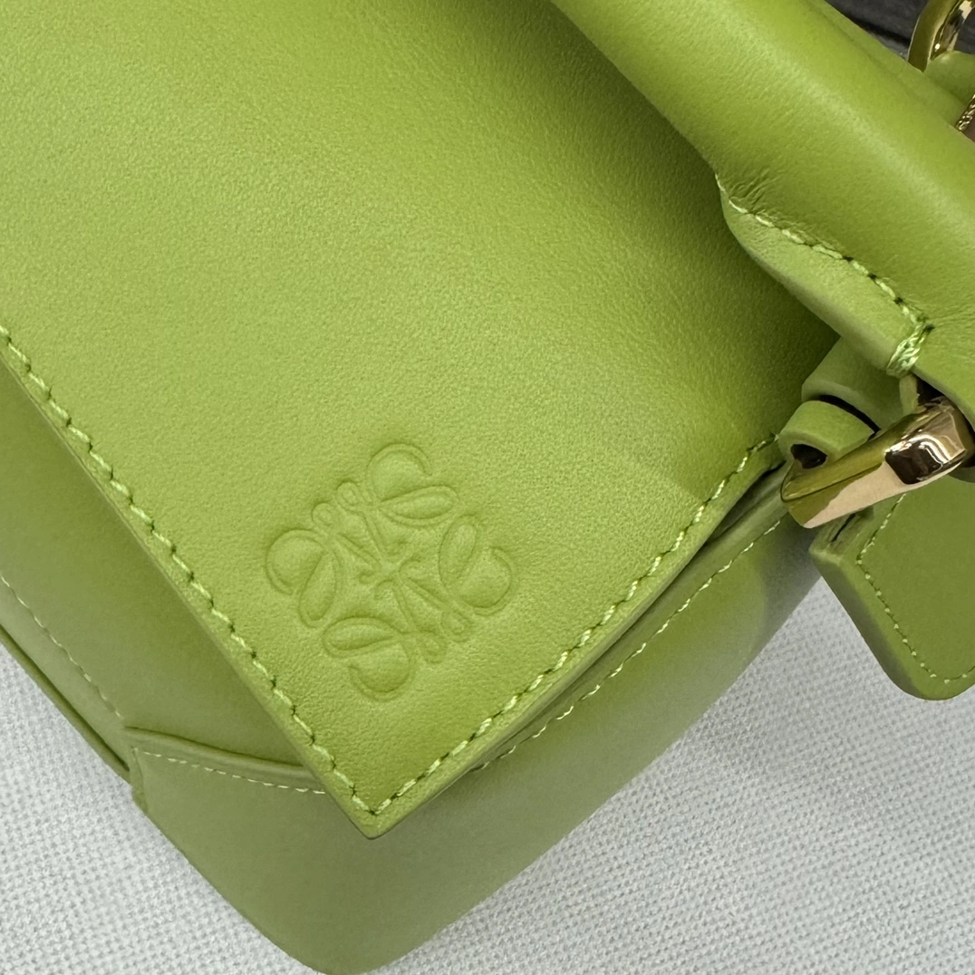 Precise copy Loewe Puzzle Bags