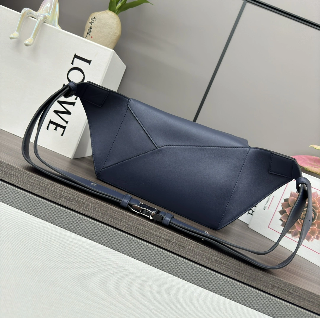 High fidelity Loewe Puzzle Bags