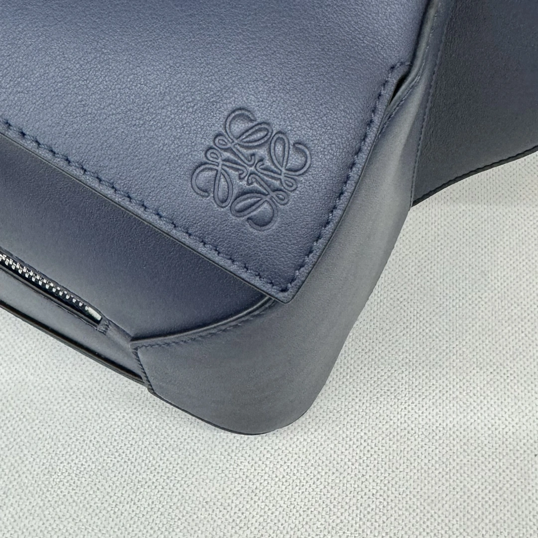 High fidelity Loewe Puzzle Bags