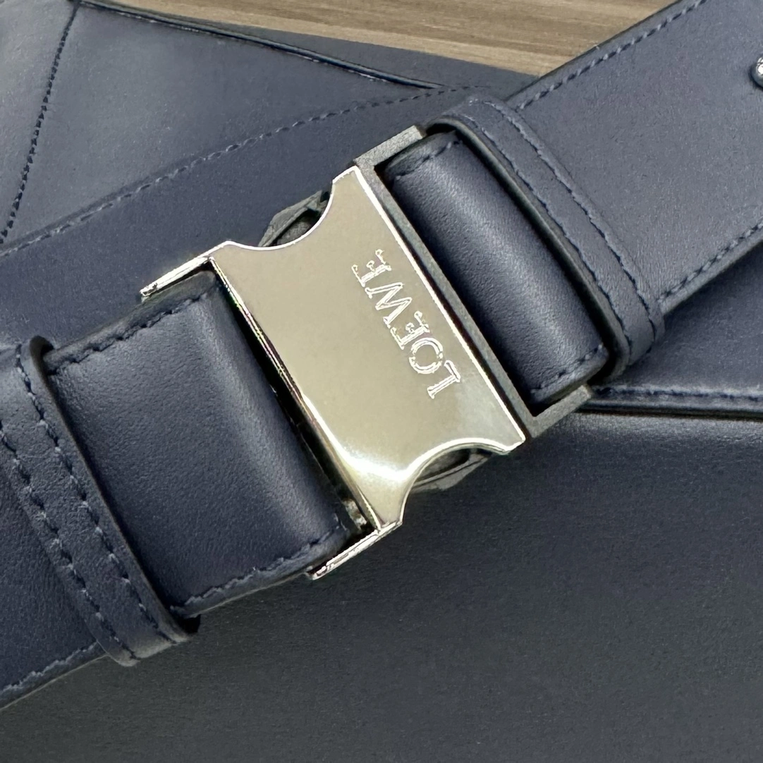 High fidelity Loewe Puzzle Bags