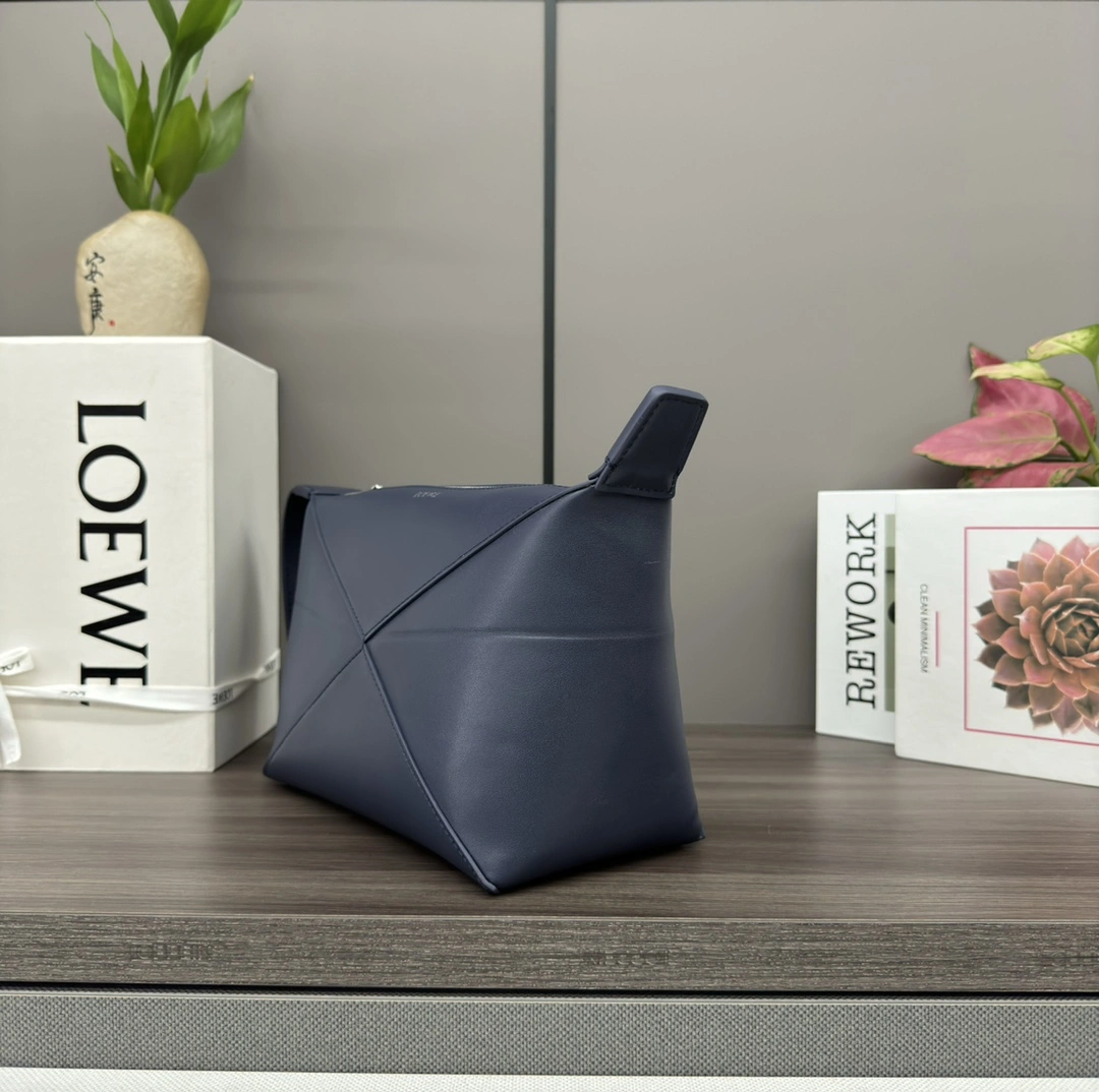 High fidelity Loewe Puzzle Bags
