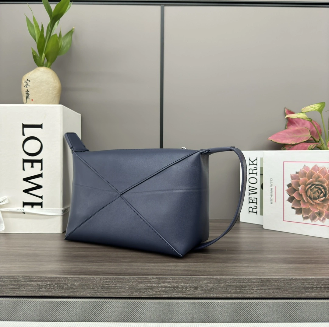High fidelity Loewe Puzzle Bags