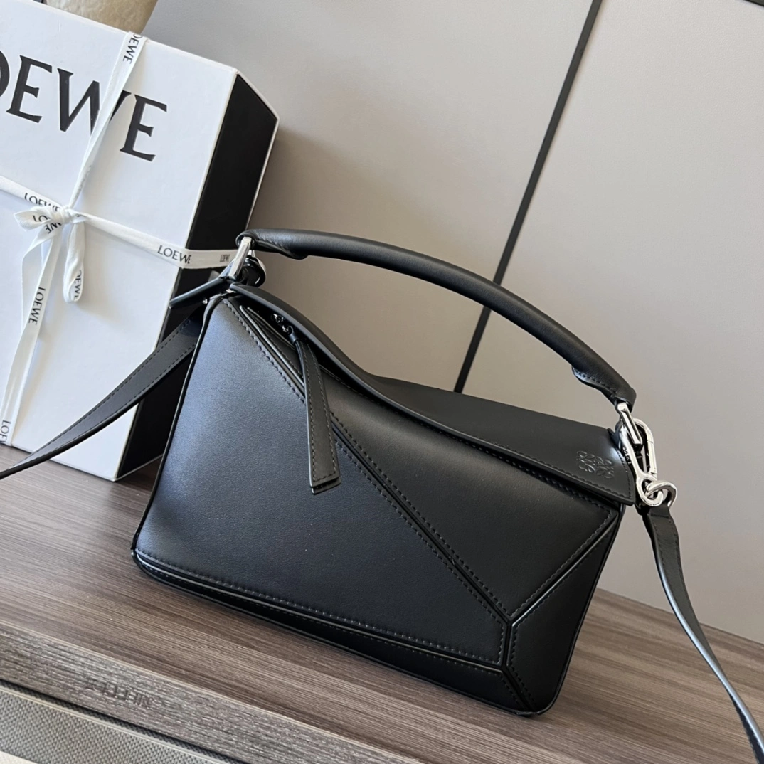 Loewe Puzzle Bags