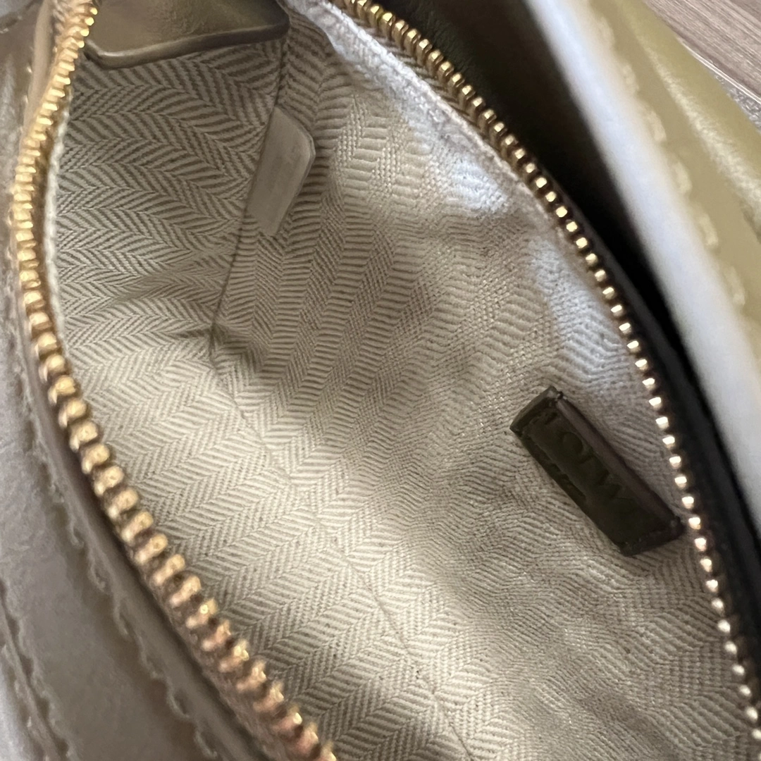 Official Loewe Puzzle Bags
