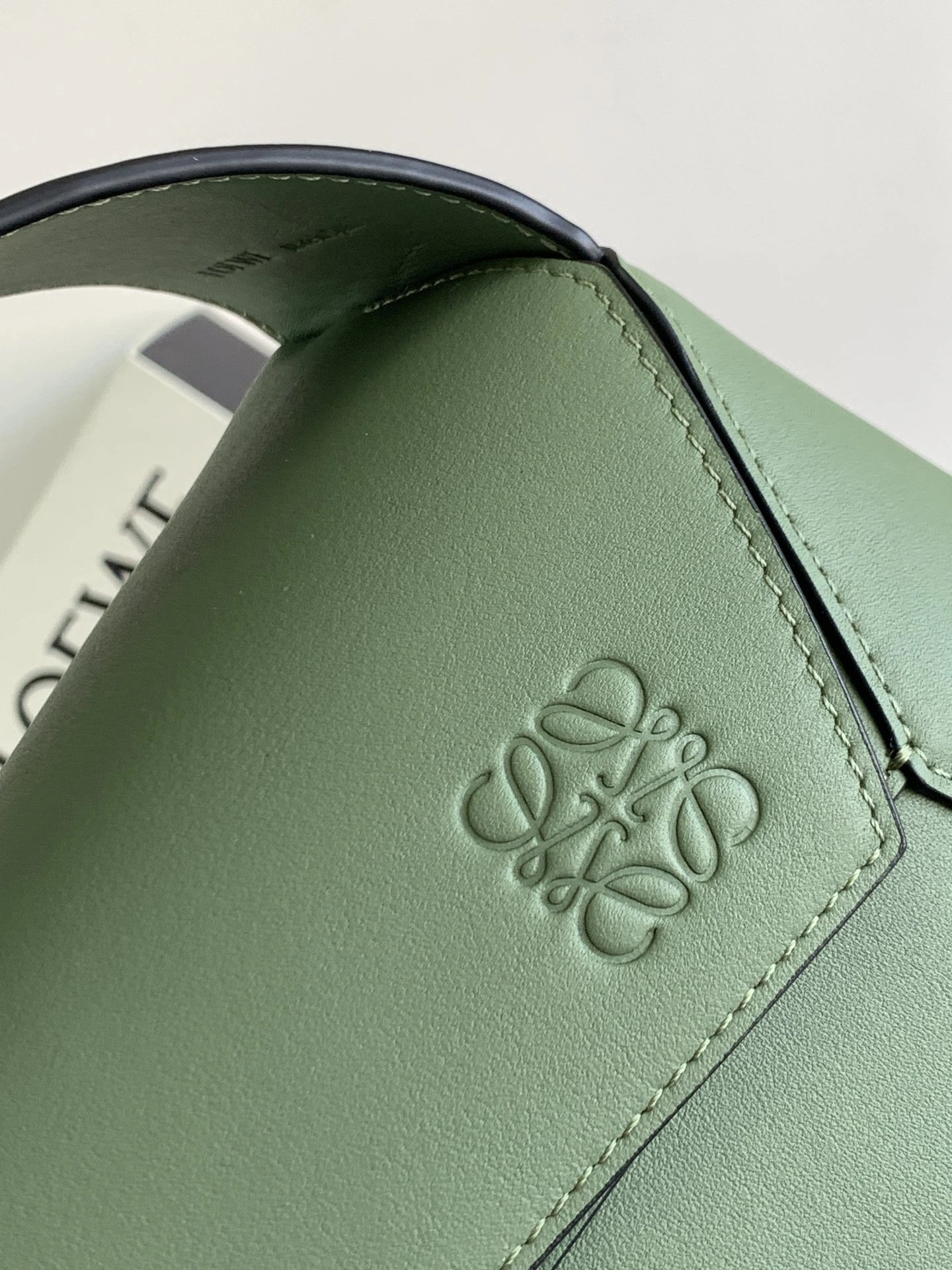 Accurate model Loewe Puzzle Bags