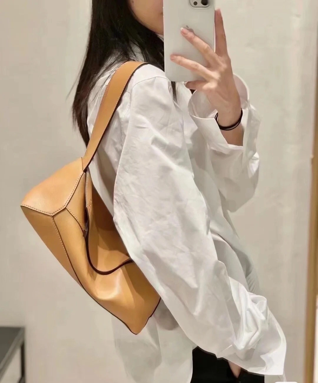 Accurate model Loewe Puzzle Bags