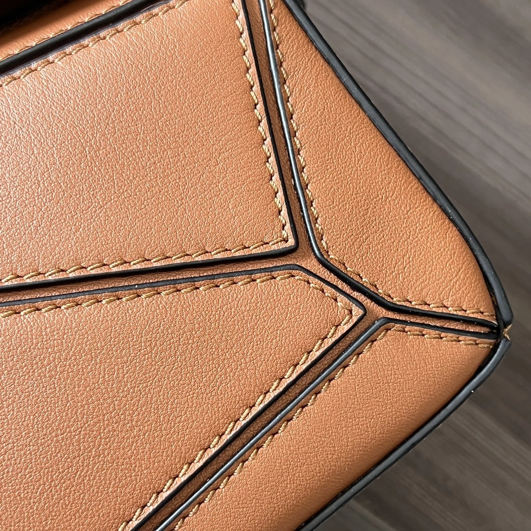 Bargain Loewe Puzzle Bags