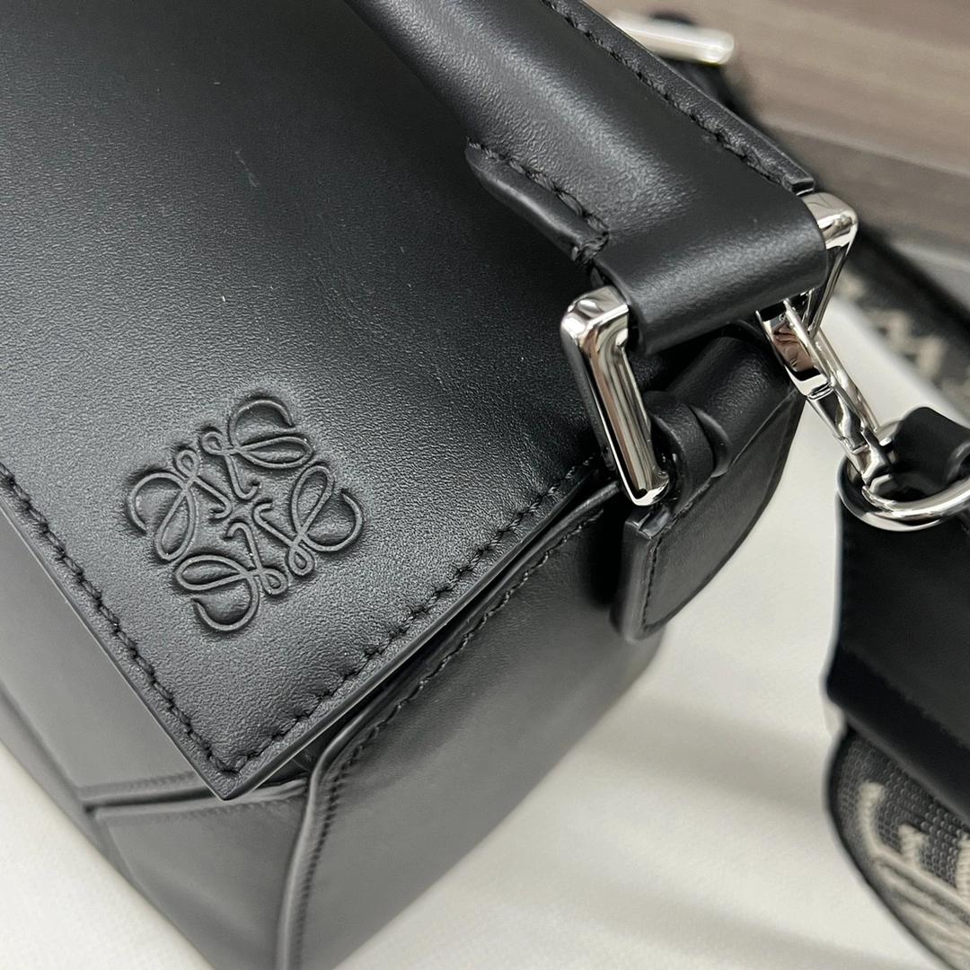 Perfect replica Loewe Puzzle Bags