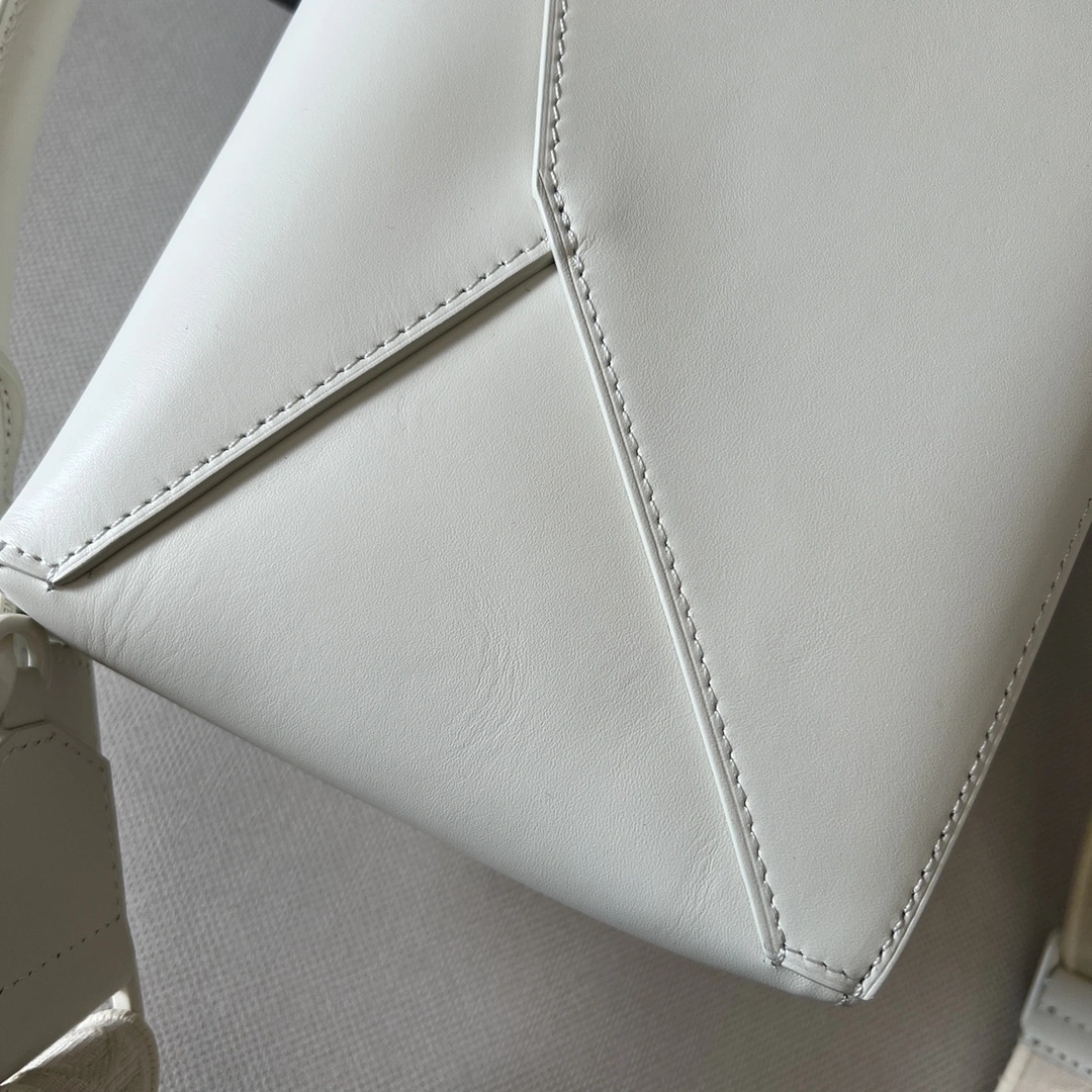Original Loewe Puzzle Bags