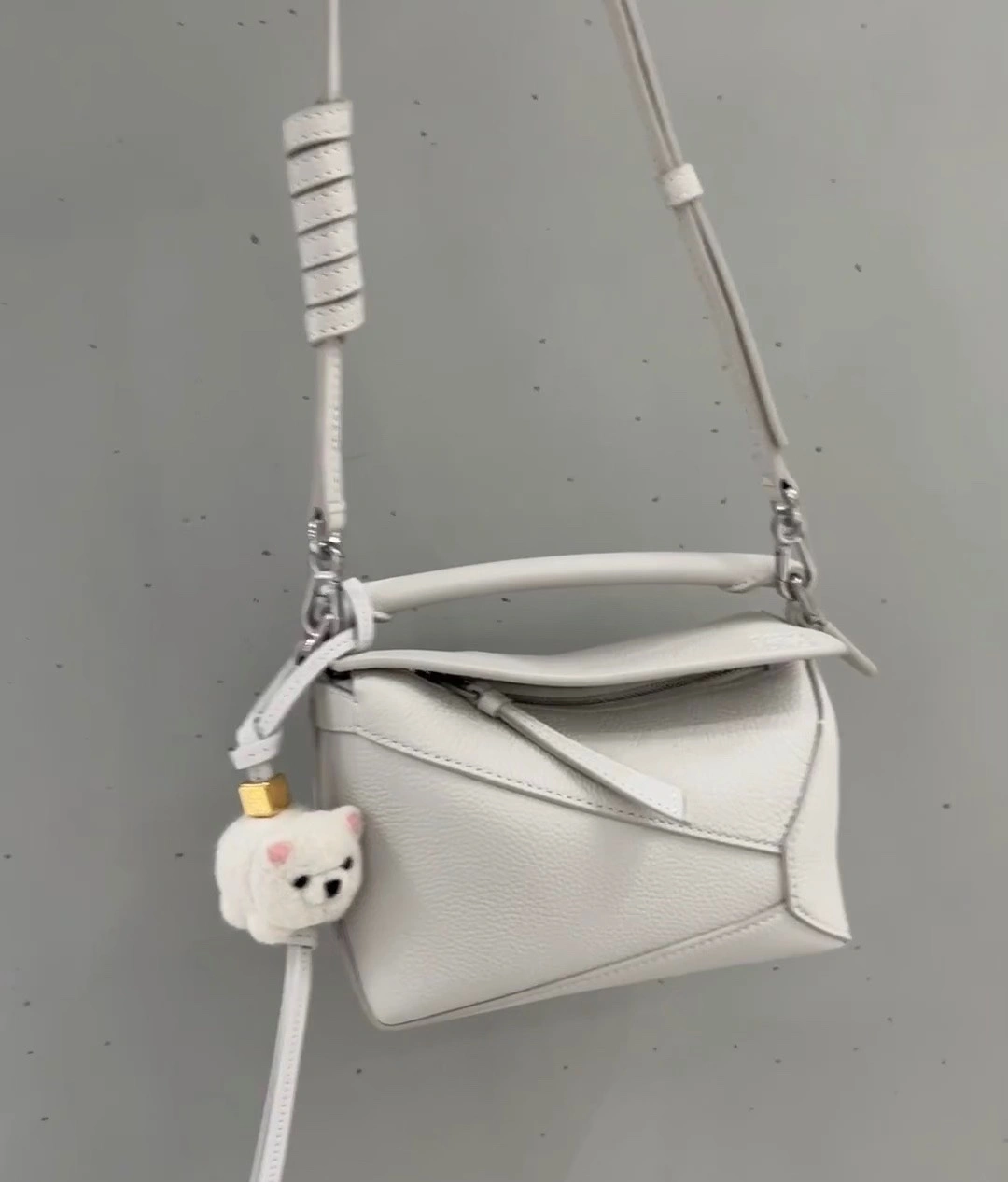 Inexpensive Loewe Puzzle Bags