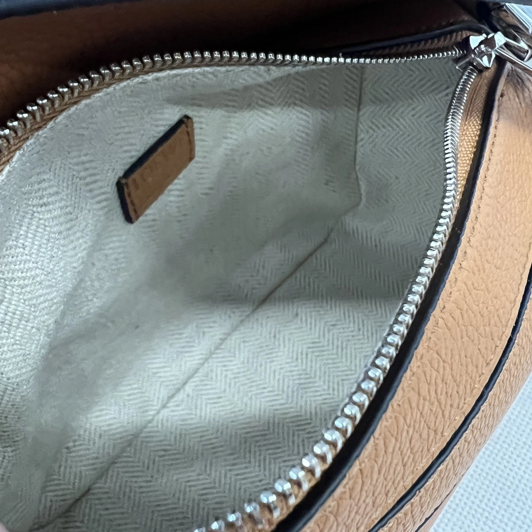 Top match Loewe Puzzle Bags