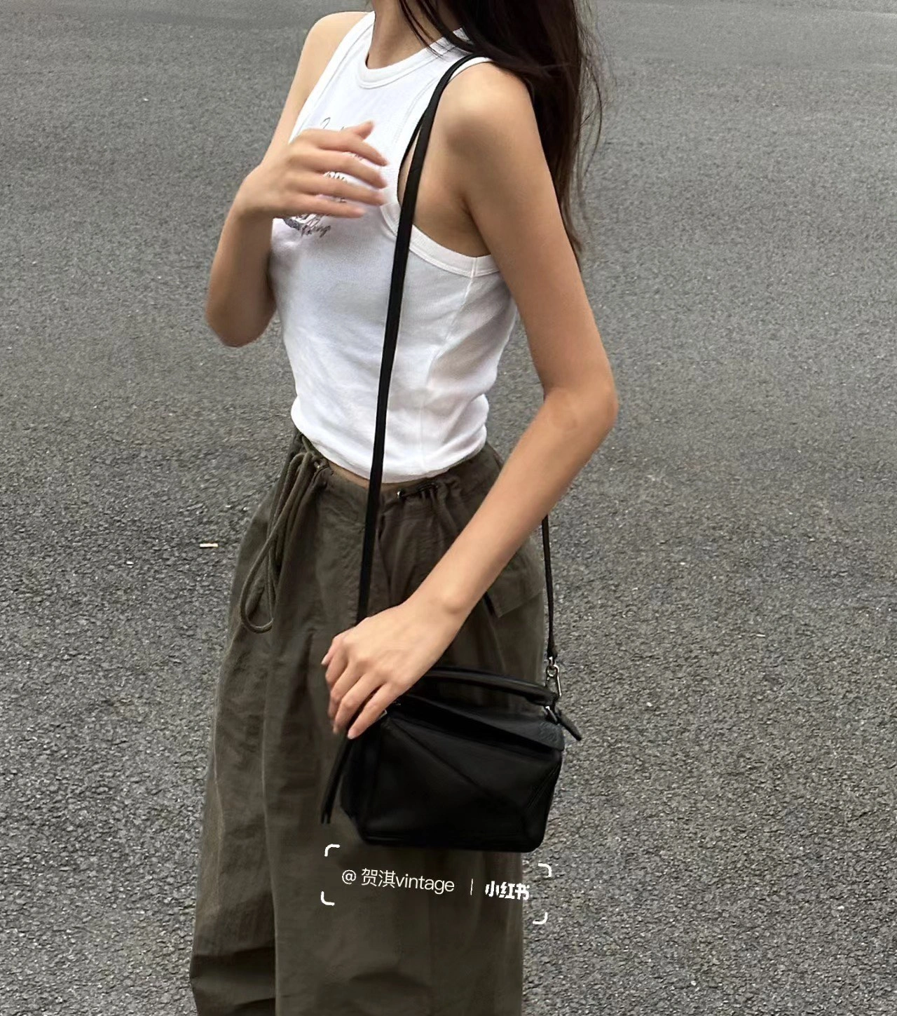 Low-cost Loewe Puzzle Bags
