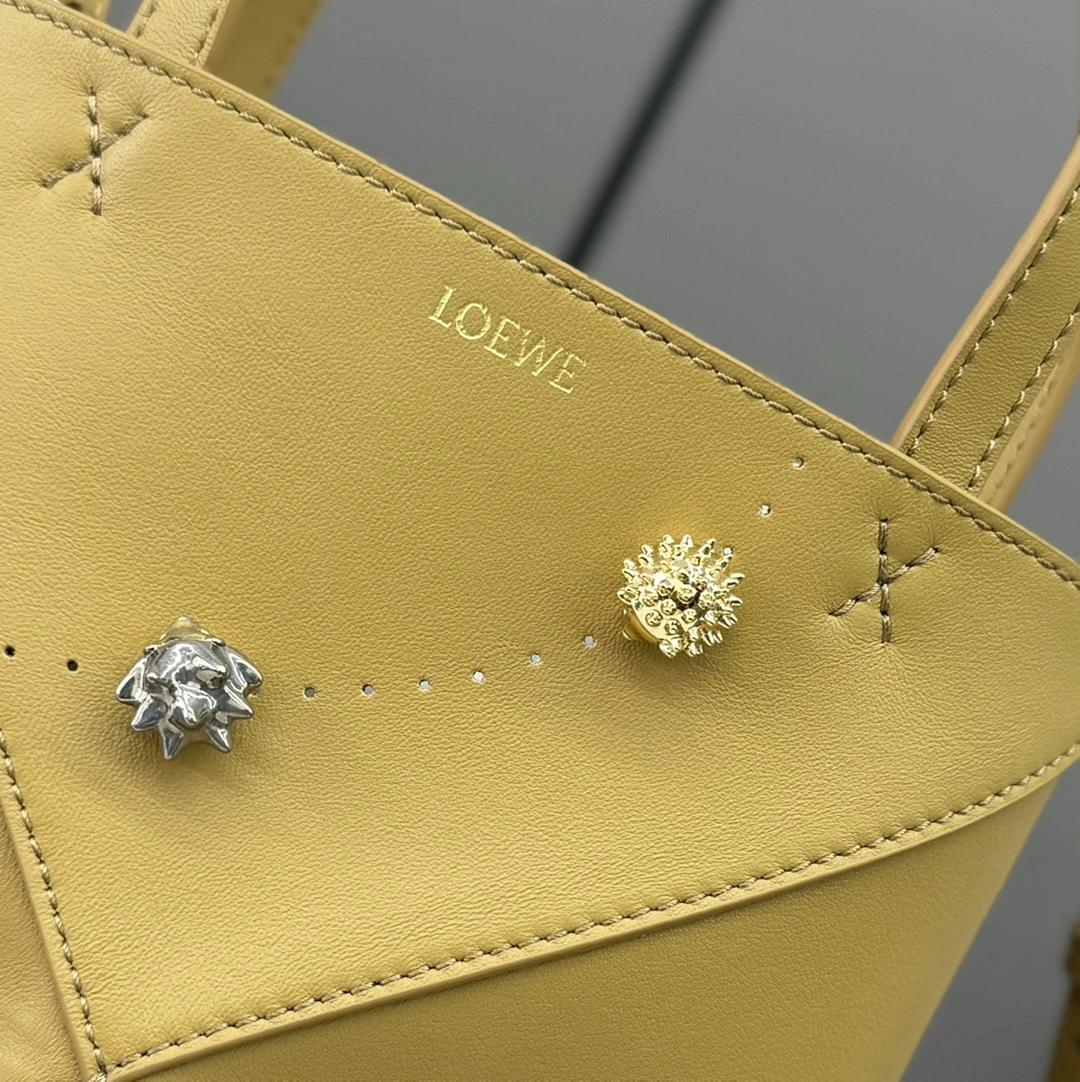 Budget-friendly Loewe Puzzle Bags