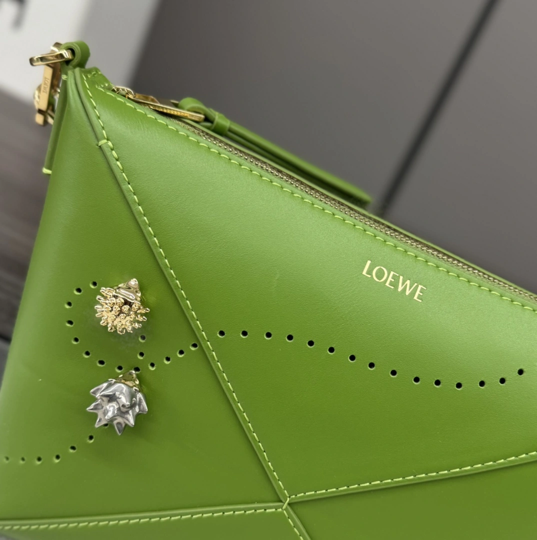 Inexpensive Loewe Puzzle Bags