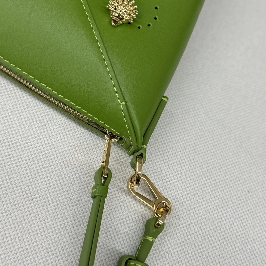 Inexpensive Loewe Puzzle Bags