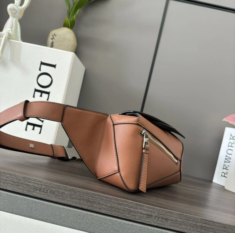Accurate model Loewe Puzzle Bags