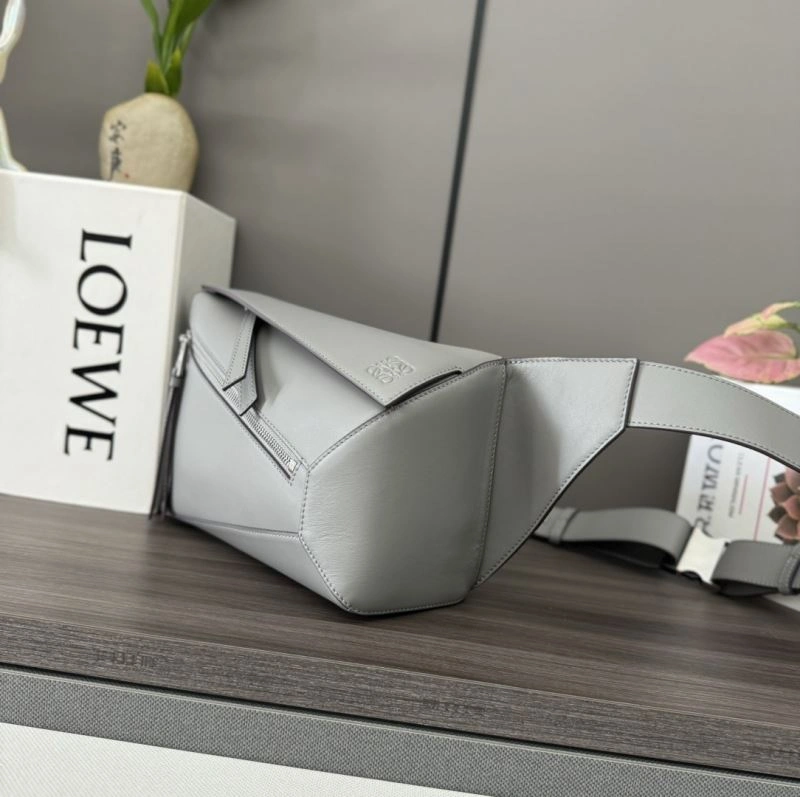 Top match Loewe Puzzle Bags