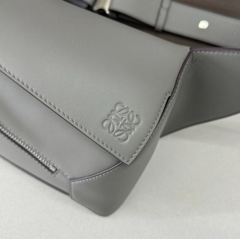 Top match Loewe Puzzle Bags