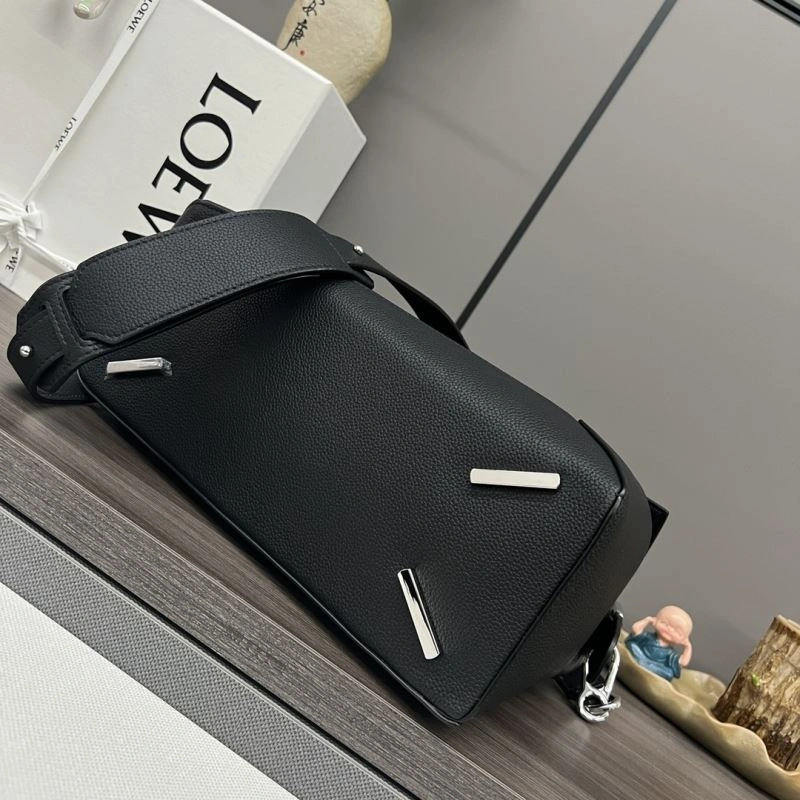 Low-cost Loewe Puzzle Bags