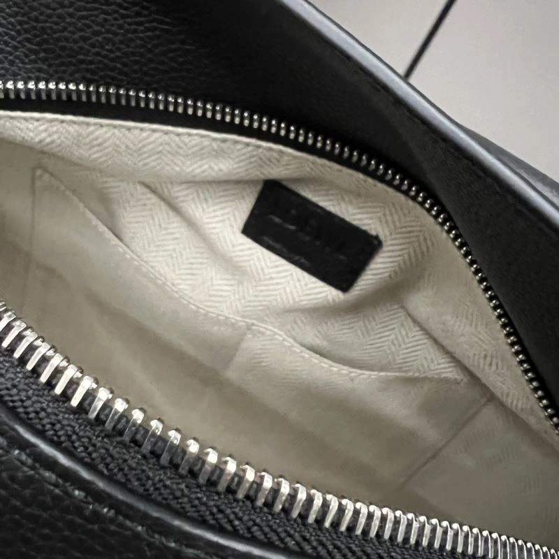 Low-cost Loewe Puzzle Bags