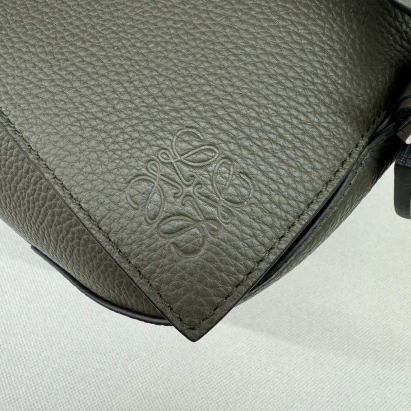 Accurate model Loewe Puzzle Bags