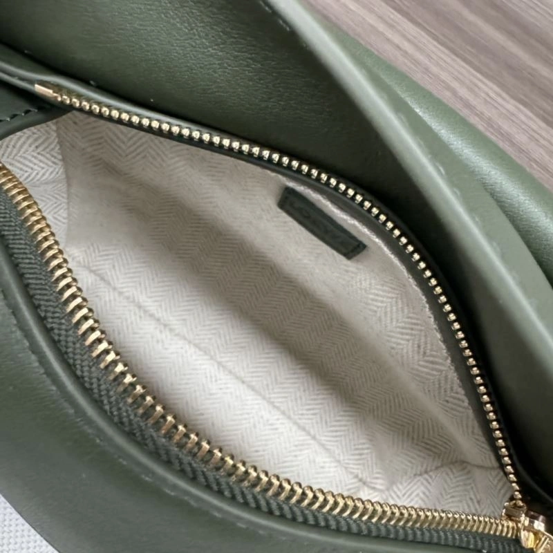 Official Loewe Puzzle Bags