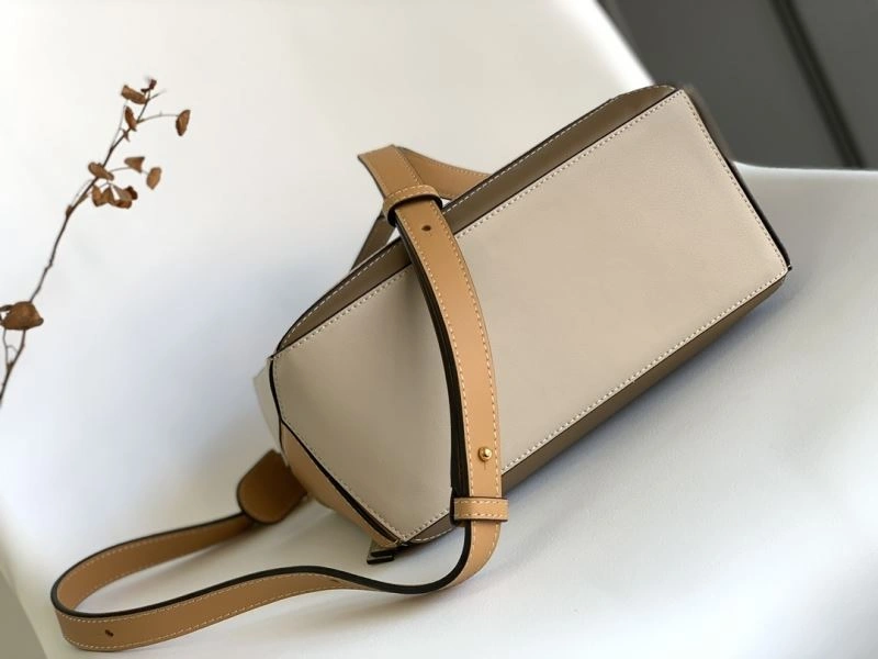 Bargain Loewe Puzzle Bags