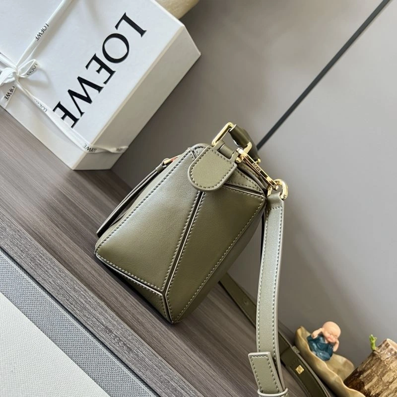 Bargain Loewe Puzzle Bags