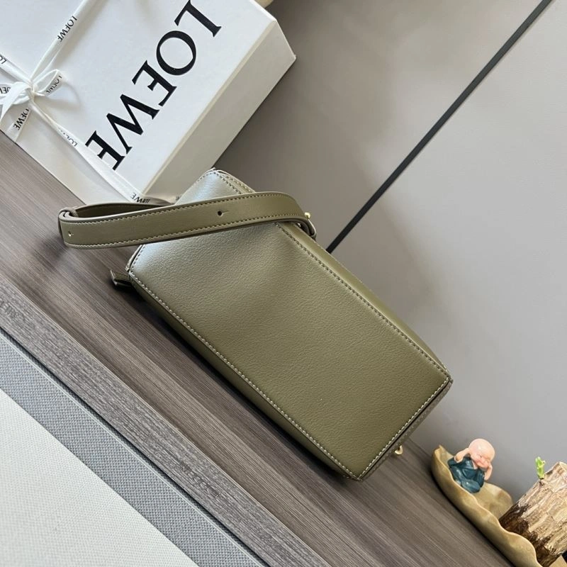 Bargain Loewe Puzzle Bags
