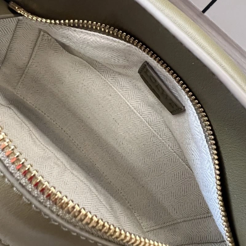 Bargain Loewe Puzzle Bags