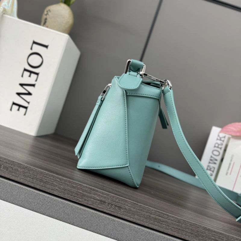 Top match Loewe Puzzle Bags