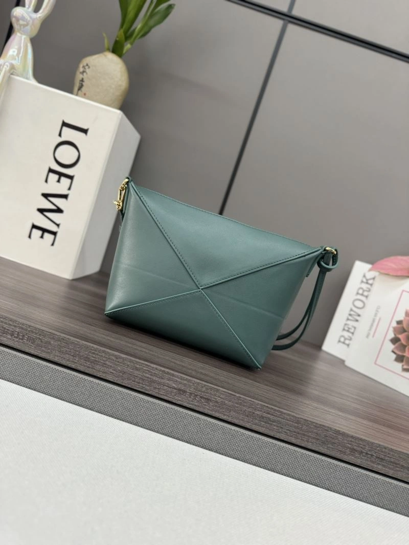 Accurate model Loewe Puzzle Bags