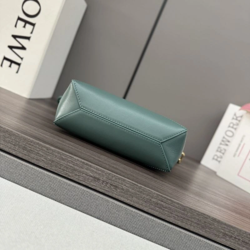 Accurate model Loewe Puzzle Bags