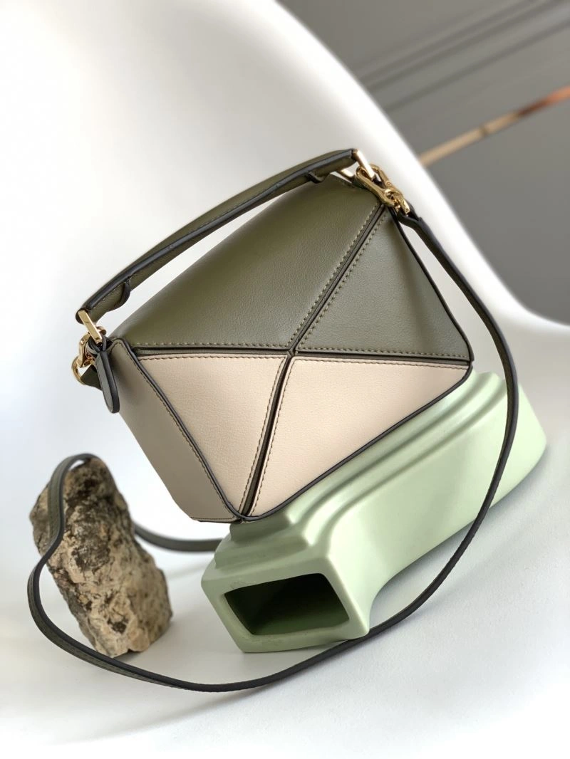 Bargain Loewe Puzzle Bags