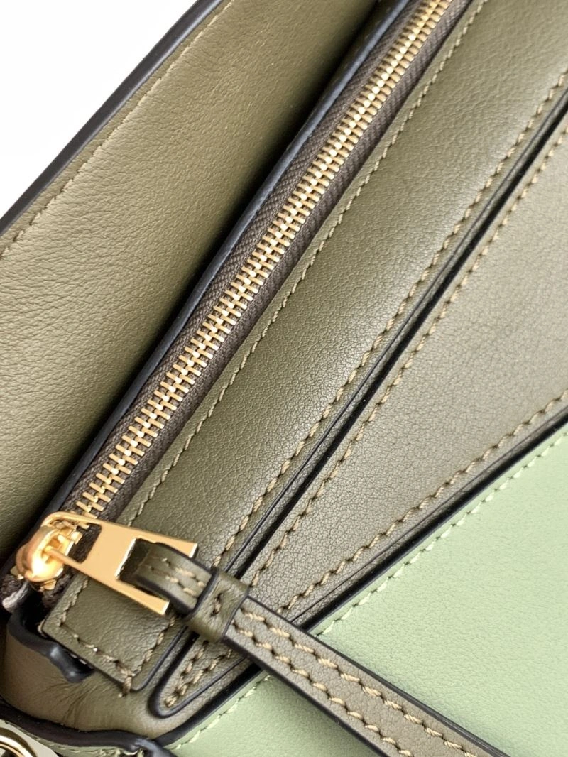 Bargain Loewe Puzzle Bags