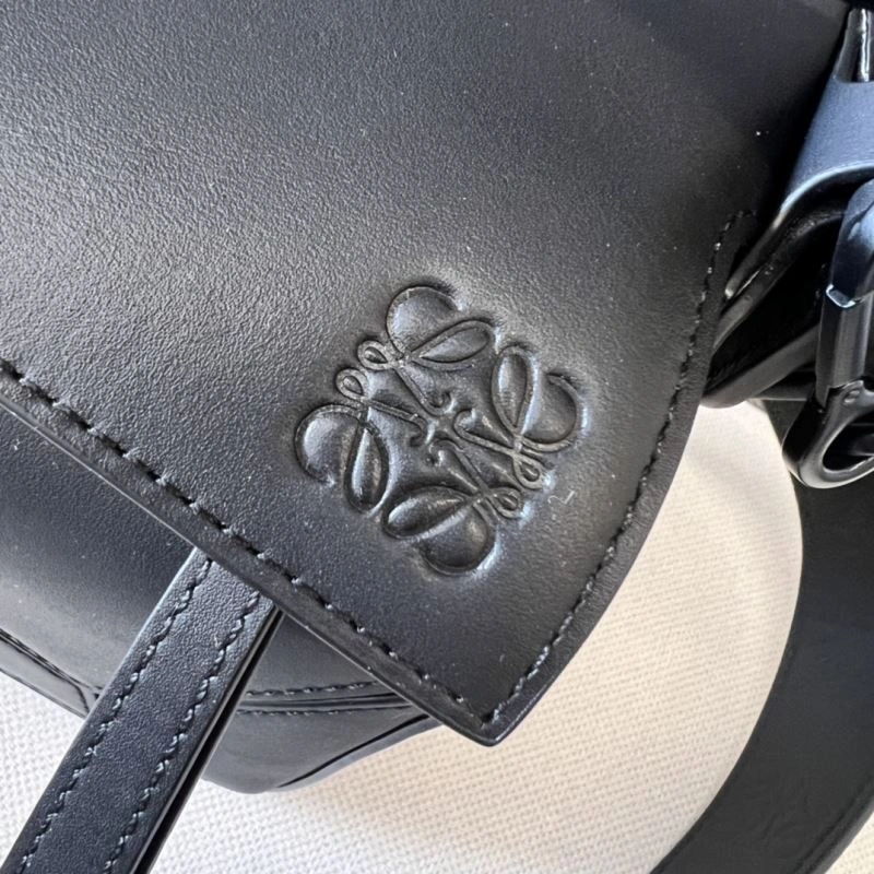 Accurate model Loewe Puzzle Bags