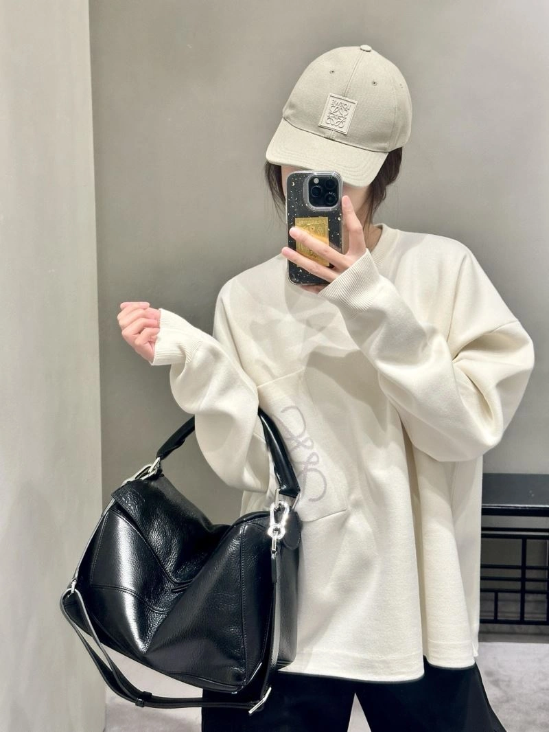 Accurate model Loewe Puzzle Bags