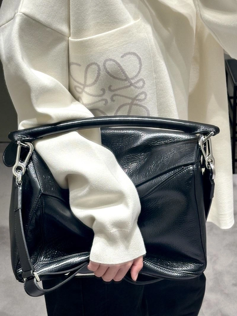 Accurate model Loewe Puzzle Bags