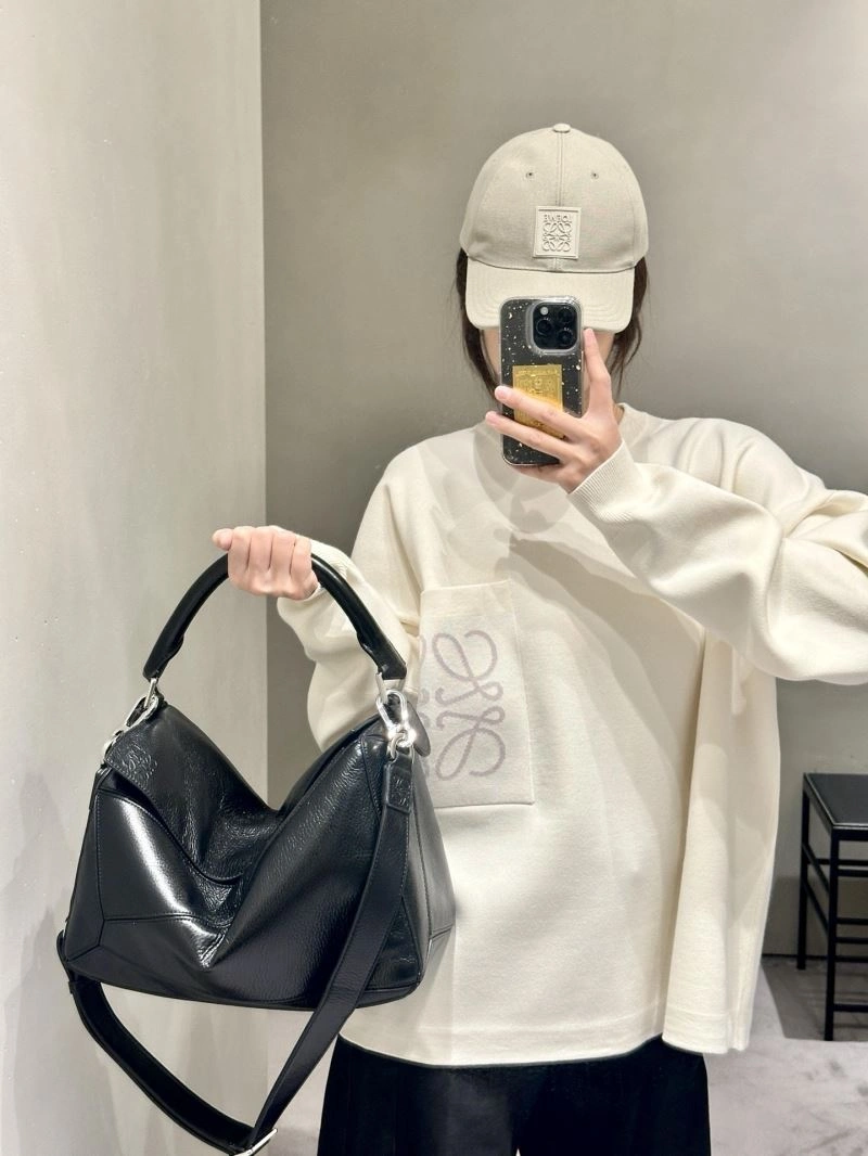 Accurate model Loewe Puzzle Bags
