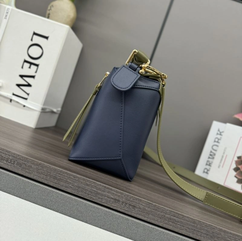 Accurate model Loewe Puzzle Bags