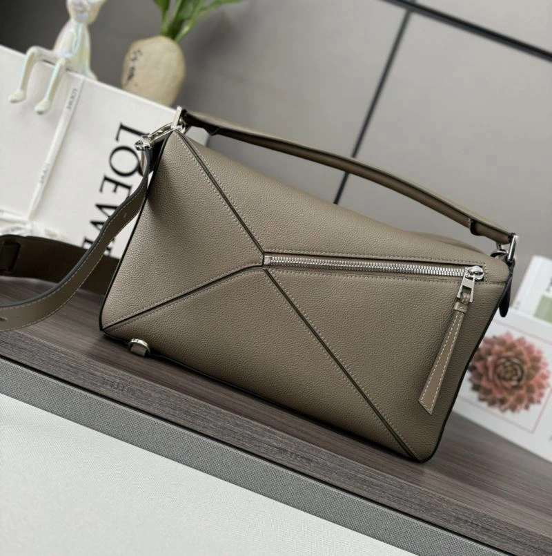 Bargain Loewe Puzzle Bags
